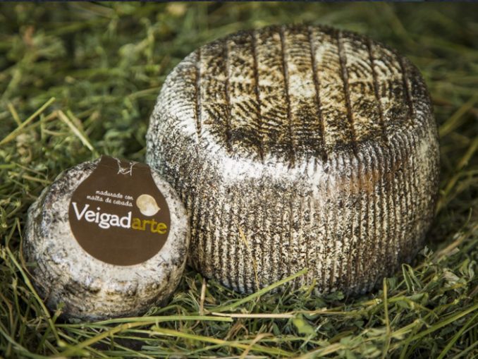 Bianca Modenese (White Cow) Parmigiano Reggiano DOP from Caseficio ...